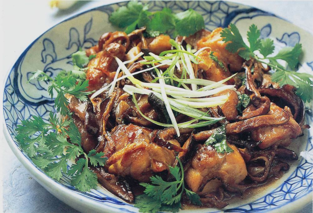 Stir-fried Ginger Chicken with Mushrooms from Ken Hom Cooks Thai by Ken Hom