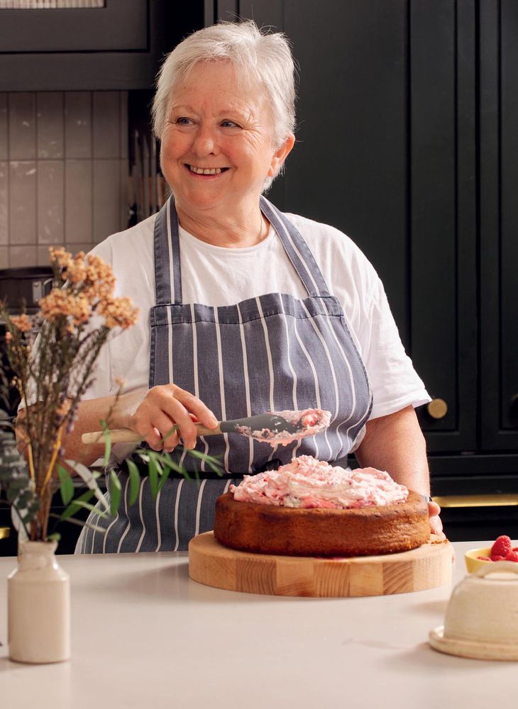 Fiona’s Cranachan Cake from Cafe Cùil Cookbook: Recipes from the Isle ...