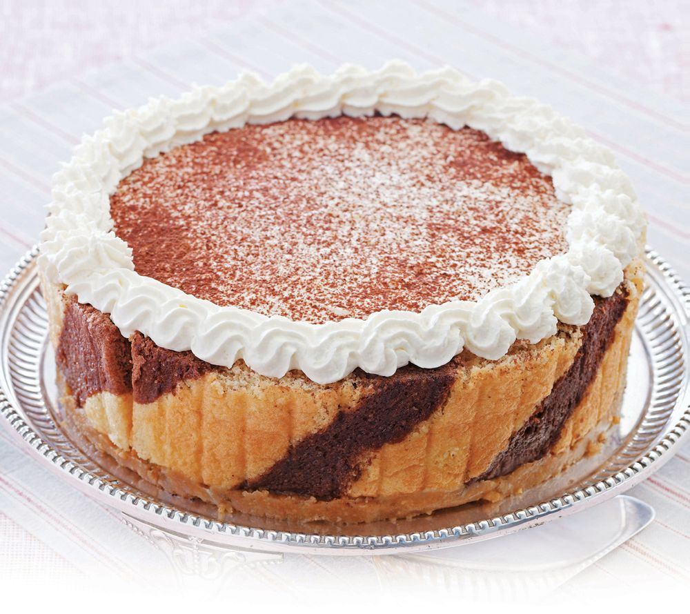 Rum and raisin cheesecake from Cakes: More Than 140 Delectable Bakes ...
