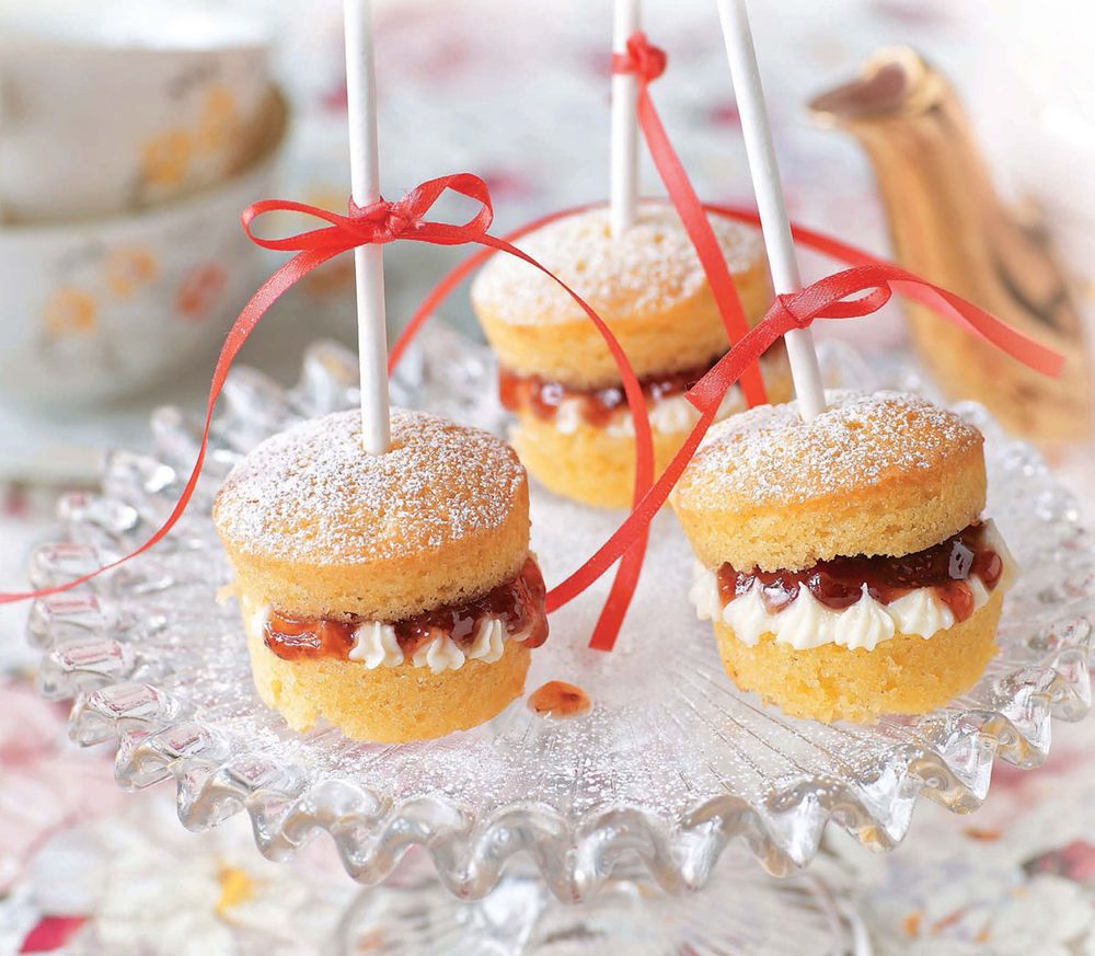Mini Victoria sponge pops from Cakes: More Than 140 Delectable Bakes ...