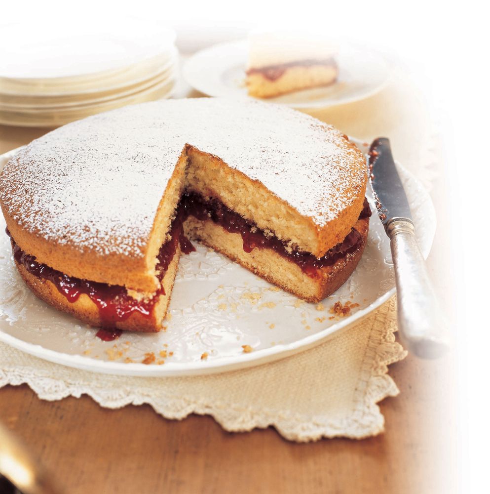 Victoria sponge from Cakes: More Than 140 Delectable Bakes for Tea Time ...