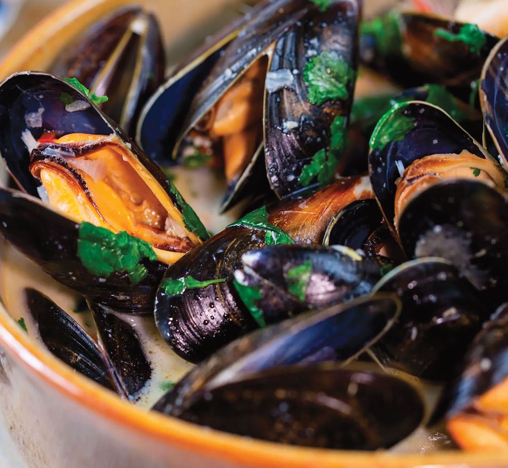 Moules Mariniére from The Chefs' Knowledge: The modern culinary ...