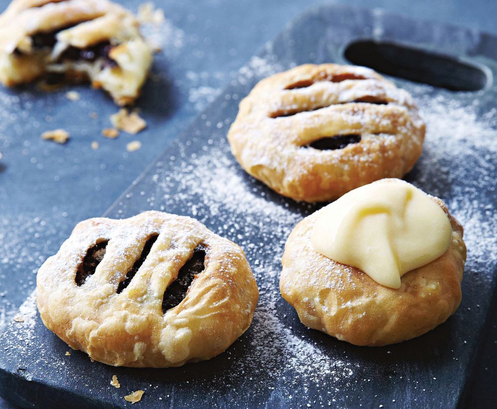 Eccles Cake from The Chefs' Knowledge: The modern culinary repertoire ...