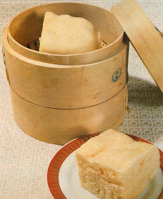 Sponge Cake Chinese Style from Pei-Mei’s Chinese Cookbook by Fu Pei-Mei