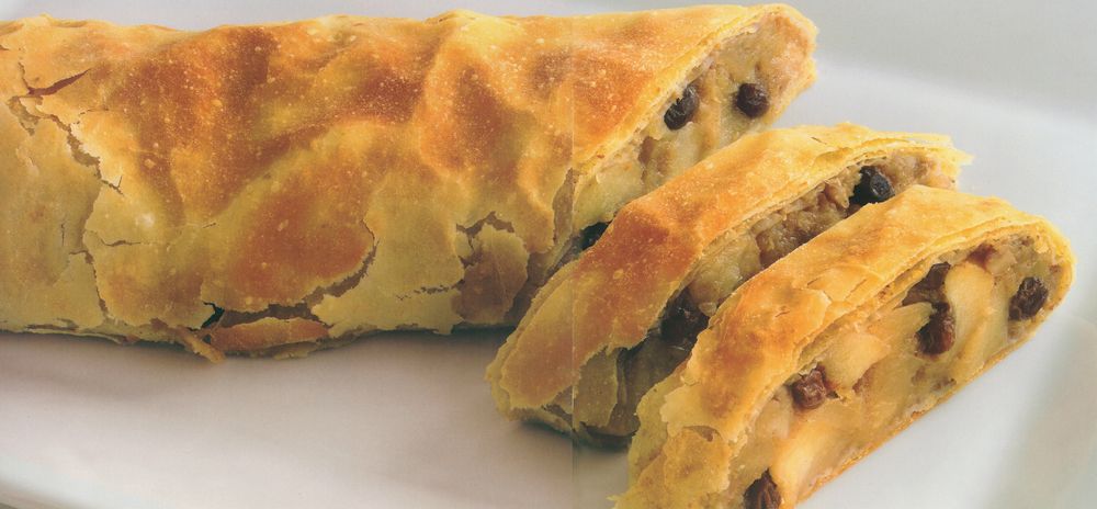 Viennese Apple Strudel from A Baker's Tour: Nick Malgieri's Favorite ...