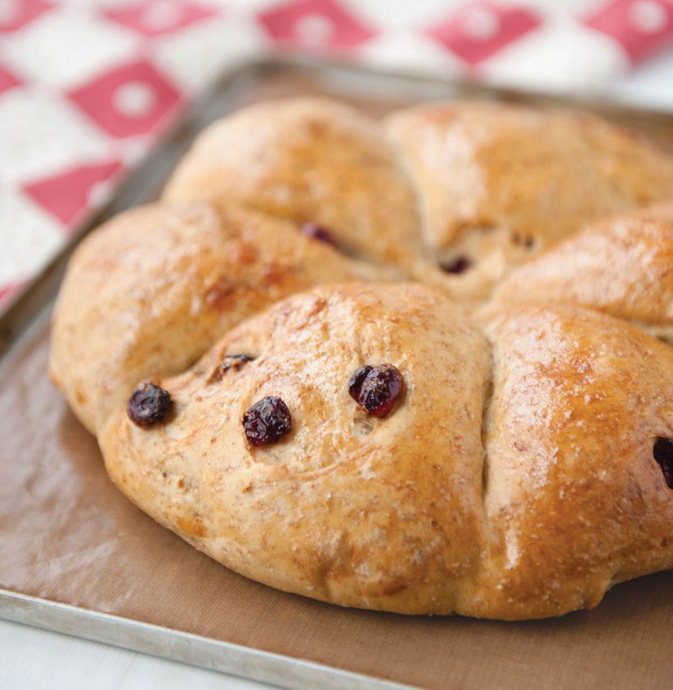 Stilton & Cranberry Wheel from The Pink Whisk Guide to Bread Making by ...