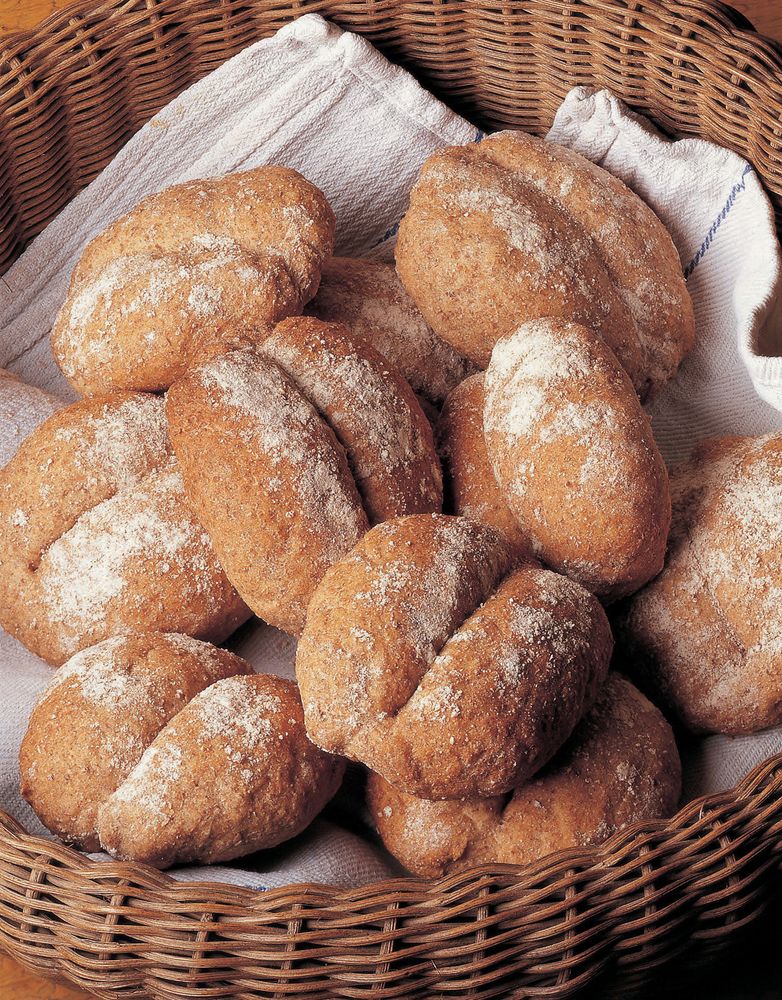 Wholemeal and Rye Pistolets from The Ultimate Bread Machine Cookbook by ...