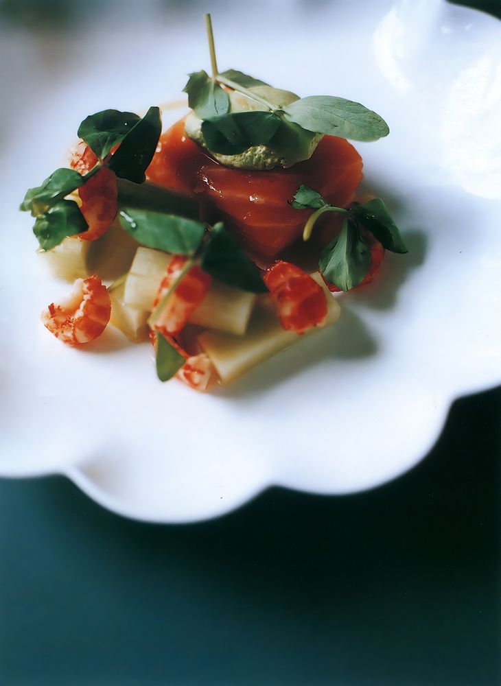 Salmon with pea mousse and crayfish tails from Gourmet Food for a Fiver ...