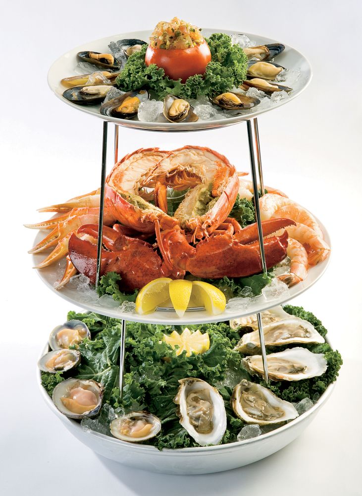 Le Grand Plateau de Fruits de Mer from Professional Garde Manger: A ...