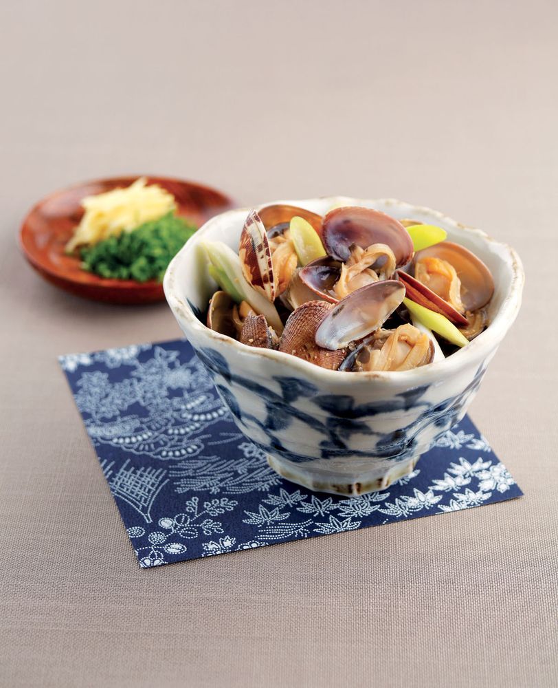 Miso Short Neck Clam Don from Donburi: Delightful Japanese Meals in a ...