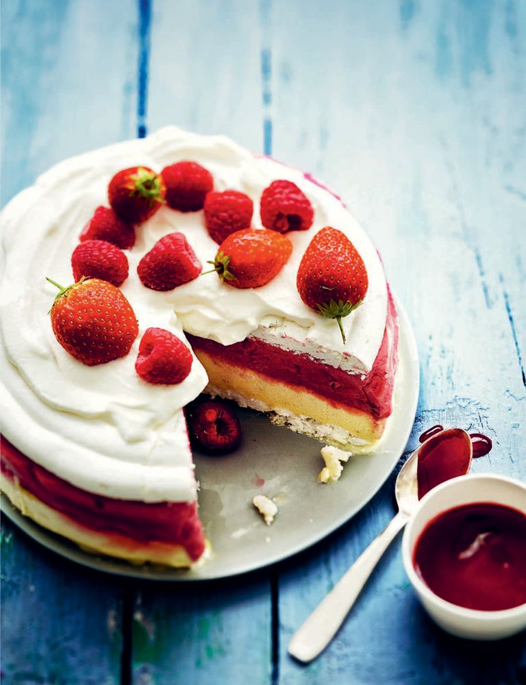 Vacherin from 100 Desserts to Die For by Trish Deseine