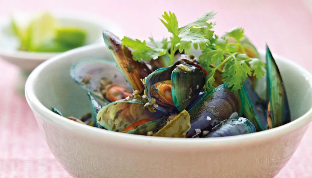 Steamed Mussels in Lemongrass and Basil from Everyday Thai Cooking ...