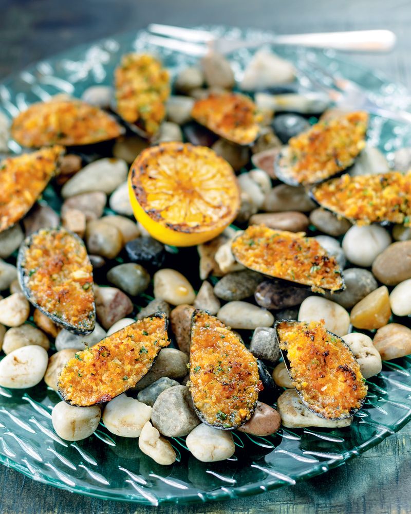 Baked Mussels on the Half Shell with Chipotle Butter / Herbed ...