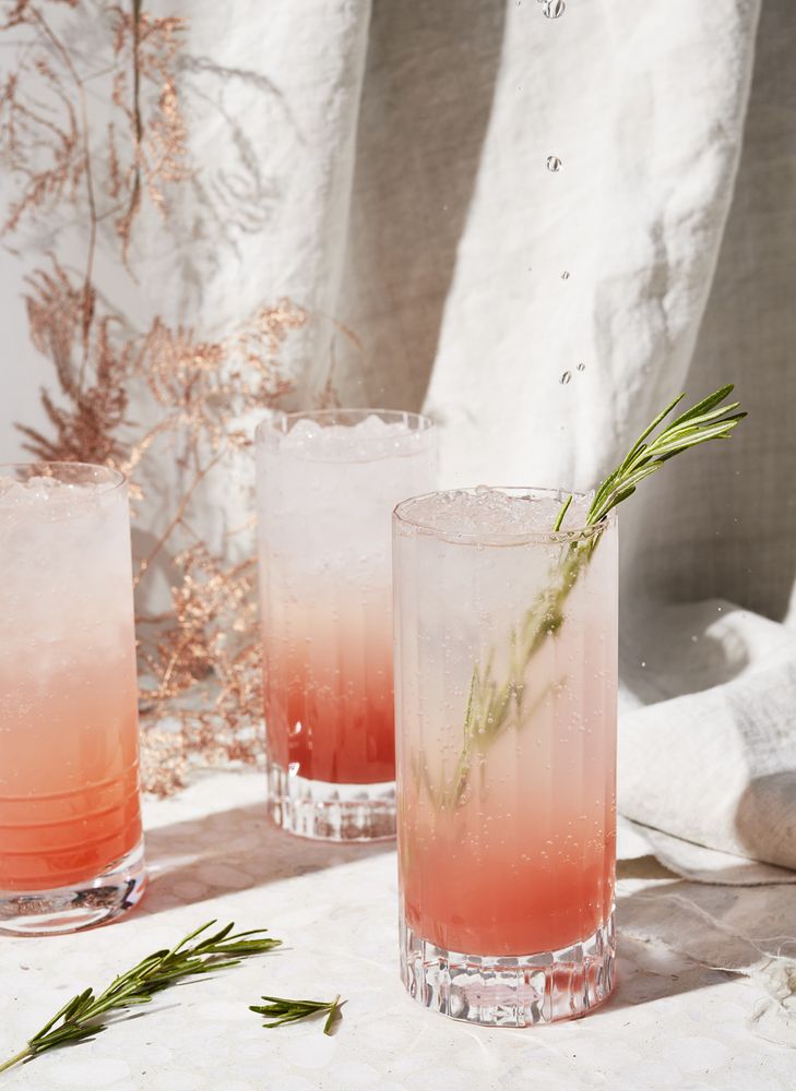 Grapefruit Rosemary Spritzer from Free Spirit Cocktails: 40 ...