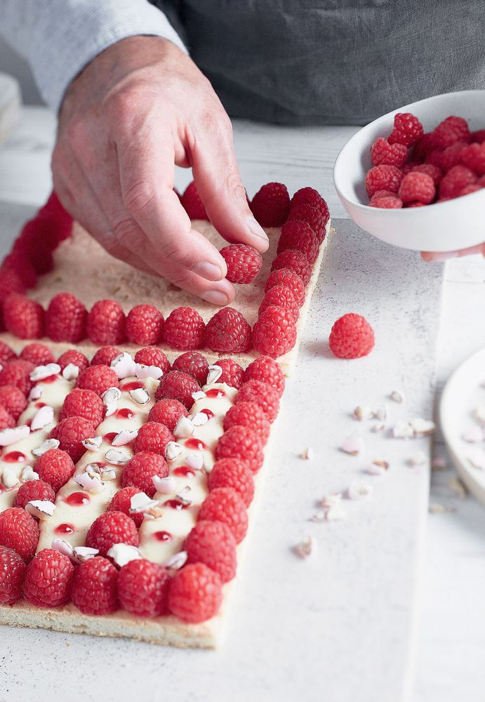 Colette’s Gâteau ** from French Pastries and Desserts by Lenôtre: More ...