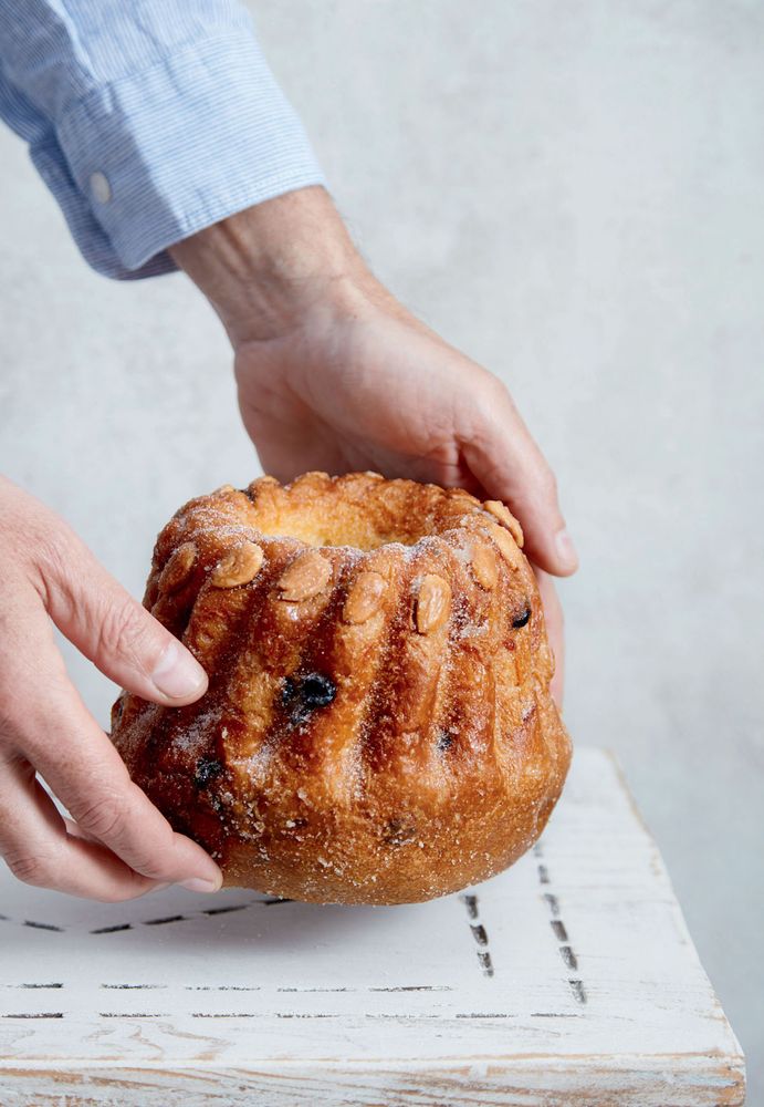 Lenôtre Kugelhopf *** from French Pastries and Desserts by Lenôtre ...