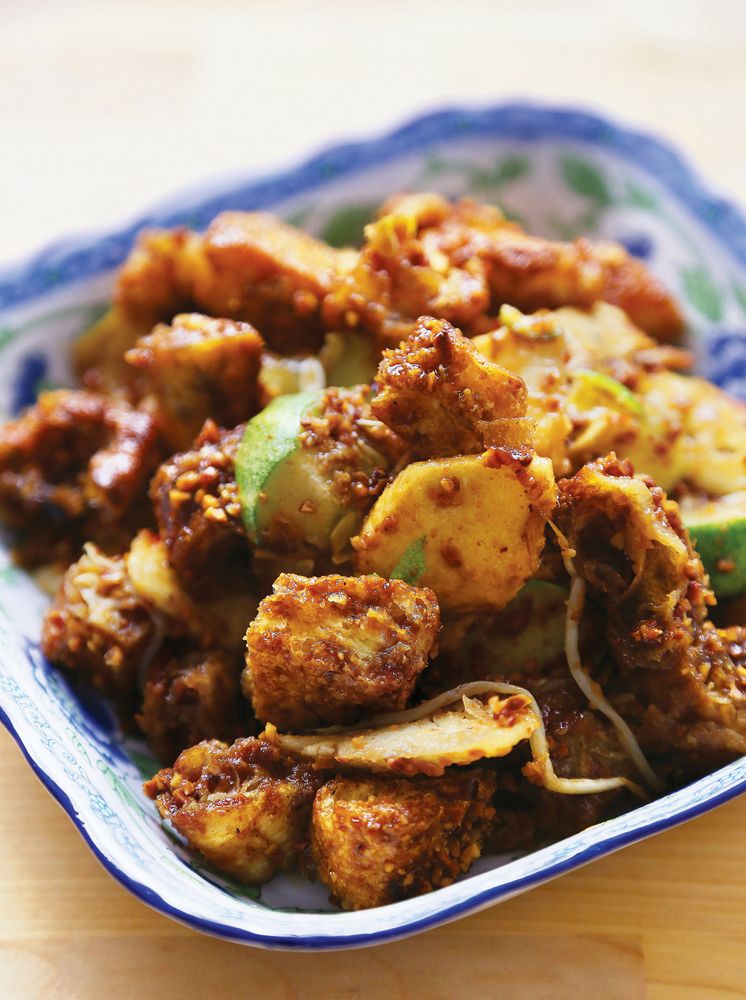 Chinese Rojak from Hawker Favourites: Popular Singaporean Street Foods ...