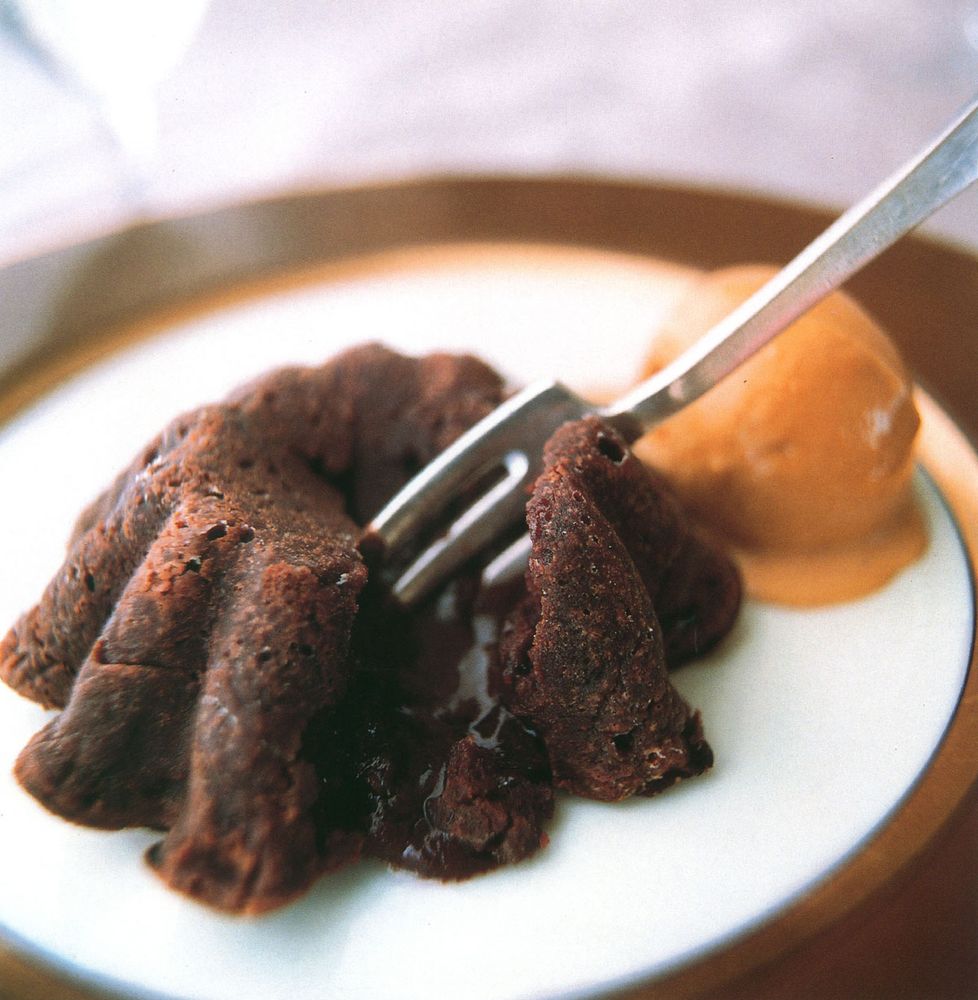 Warm, Soft Chocolate Cake from Jean-Georges: Cooking at Home with a ...