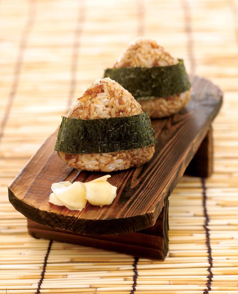 Tenkasu Okaka Onigiri from Onigiri: Fun and creative recipes for ...