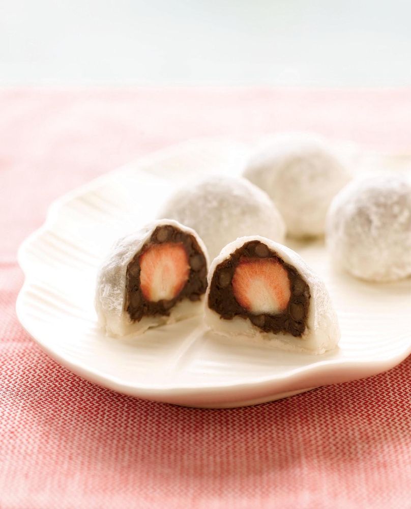 Strawberry & Red Bean Rice Flour Balls from Okashi: Sweet treats made ...