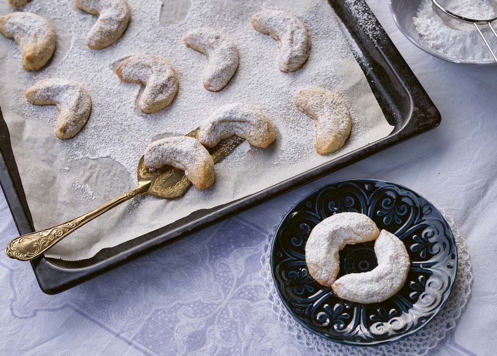 Vanillegipfeli from Swiss Cookies: a home-baked cultural journey by ...