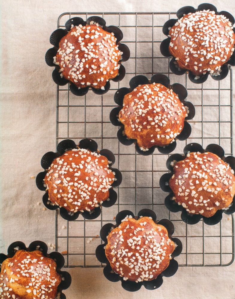 Brioche from World's Best Cakes: 250 great cakes from Raspberry Genoise to Chocolate Kugelhopf ...