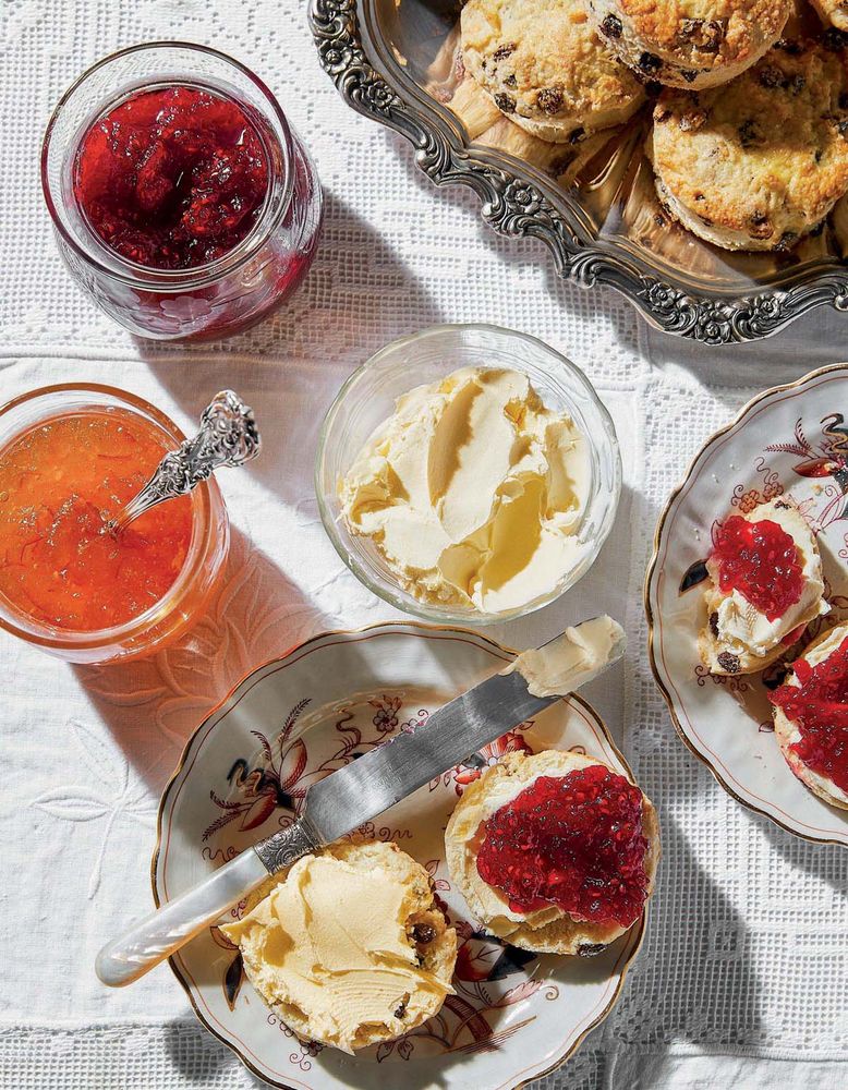 English Cream Scones from The Official Downton Abbey Afternoon Tea ...