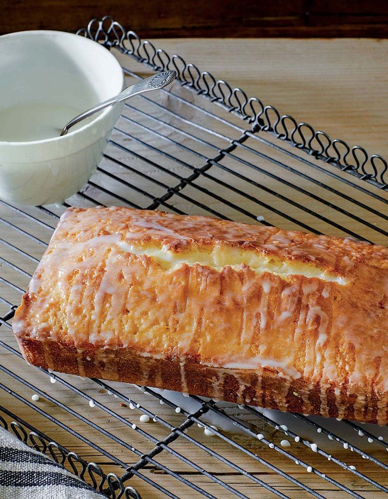 Lemon Drizzle Cake from The Official Downton Abbey Afternoon Tea ...