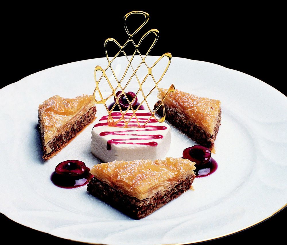 Caramel Boxes with Caramel–Macadamia Nut Mousse from The Advanced ...