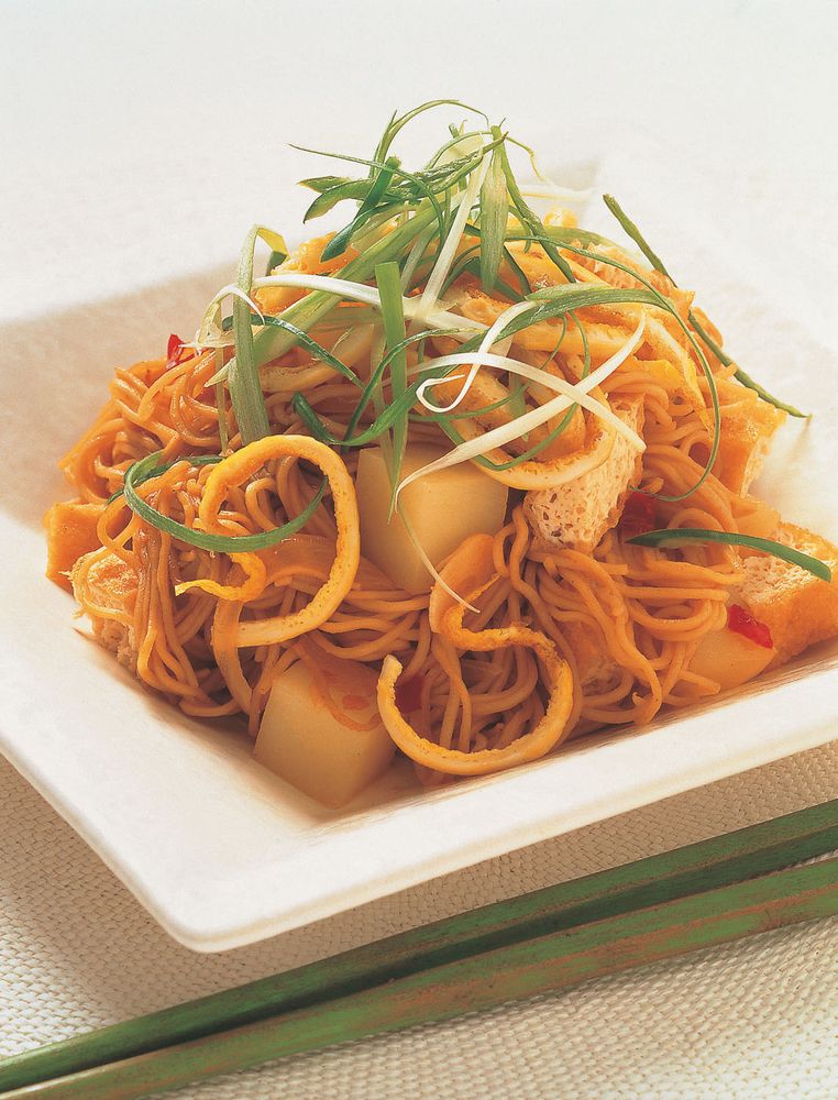 Indian mee goreng from The Tofu Cookbook by Becky Johnson