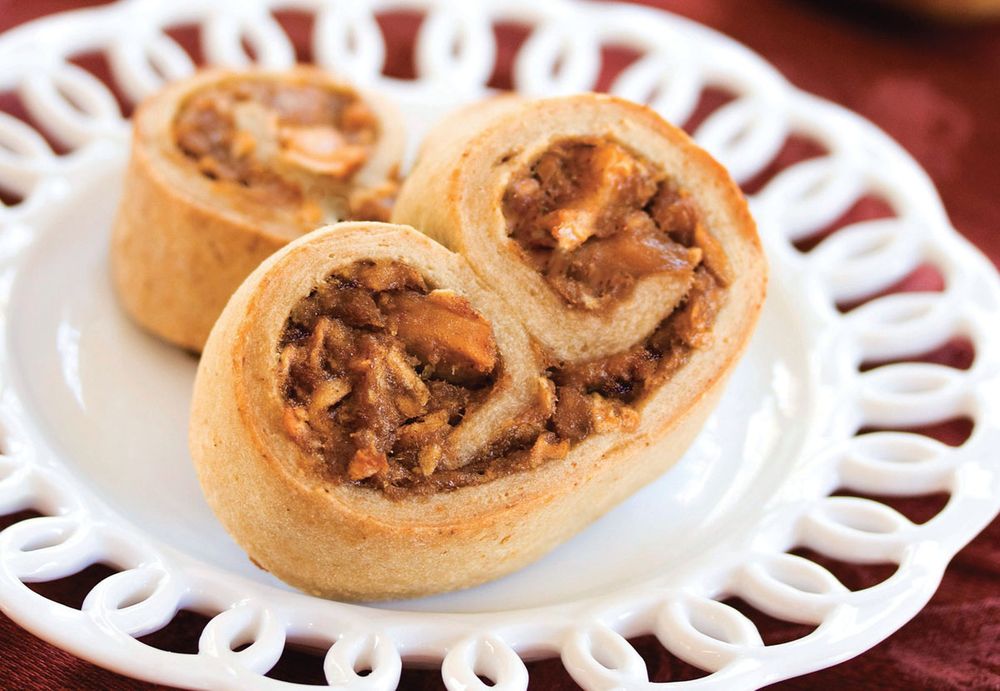 Apple Spice Scrolls from Vegan Desserts by Hannah Kaminsky