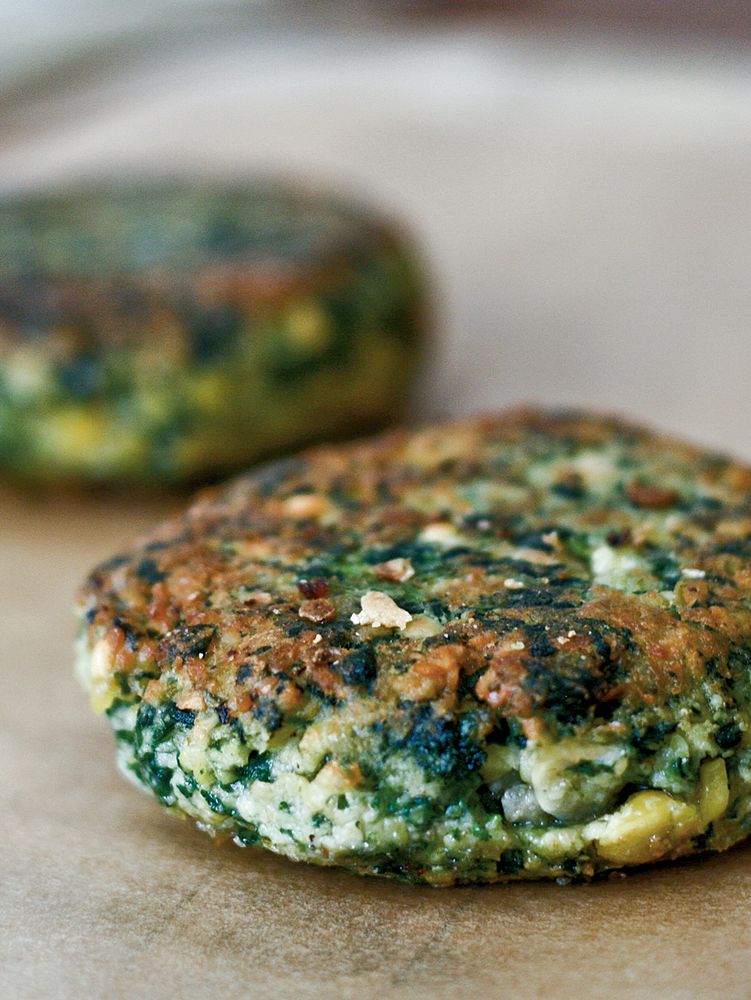 Spinach-Chickpea Burgers from Veggie Burgers Every Which Way: Fresh, Flavorful, and Healthy ...